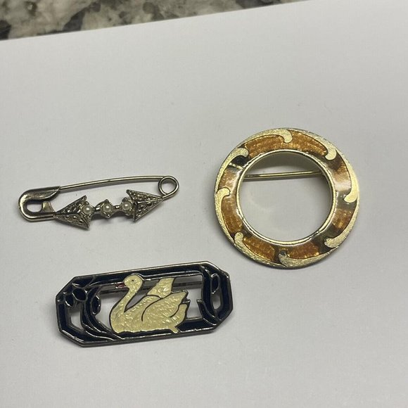 Jewelry | Lot Of 3 Vintage Brooch Pins Enamel Circle Safety Pin 1928 ...